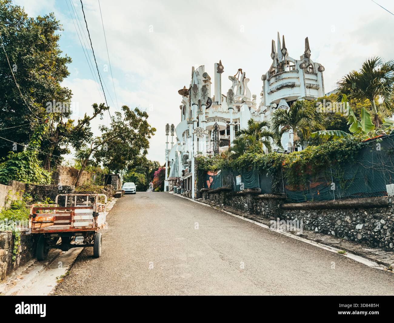 Castillo Mundo King in Sosúa, Dominican Republic, a surreal art museum ...