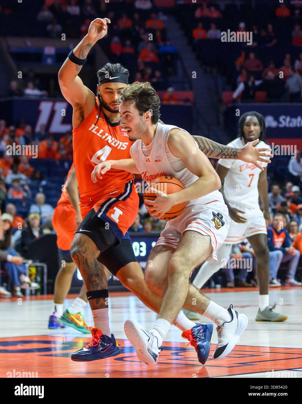 Texas Rio Grande Valley's Julien Gomez fights for possession against ...
