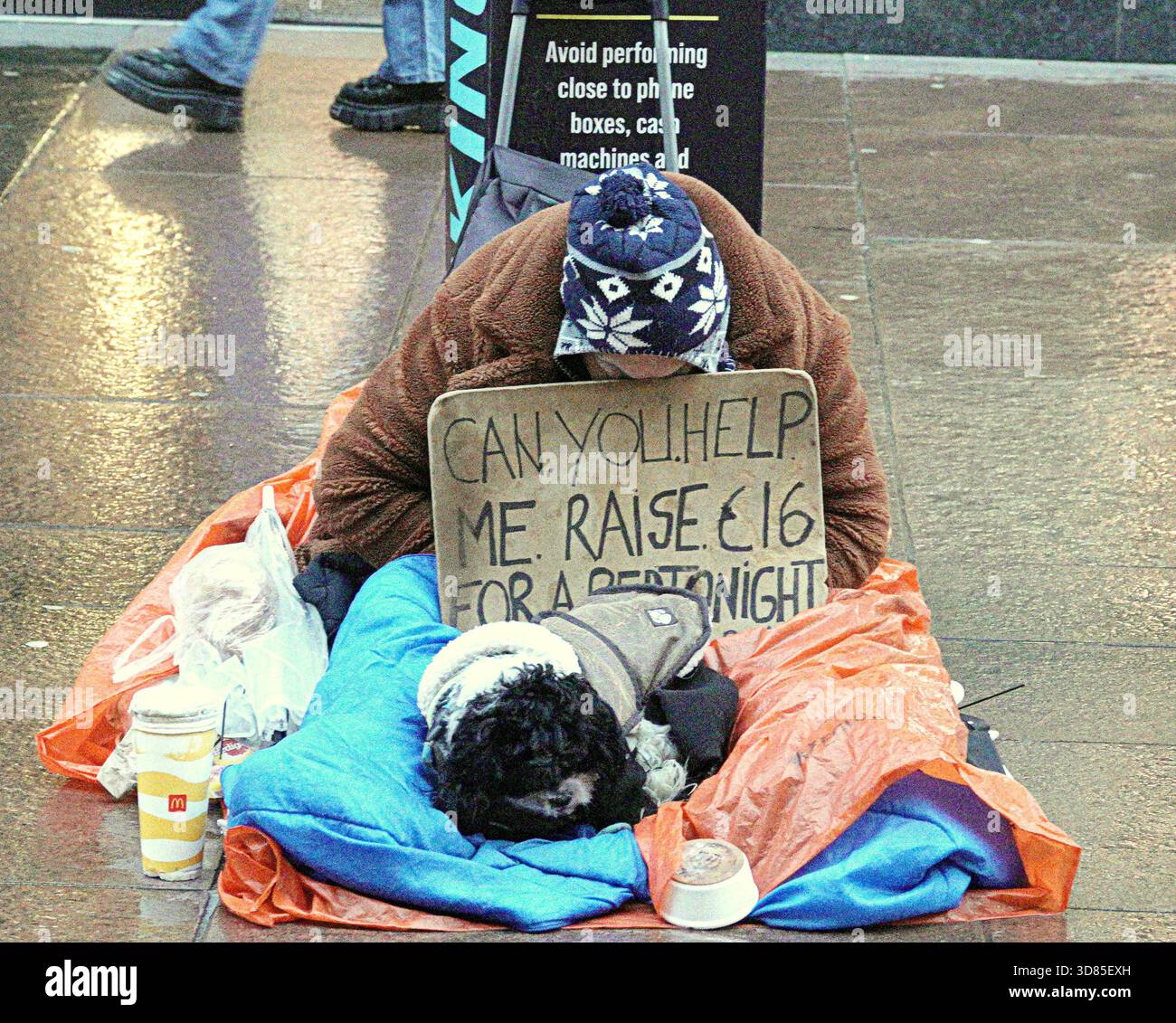 Glasgow, Scotland, UK. 28th November, 2025. UK Weather: Windy centre of ...