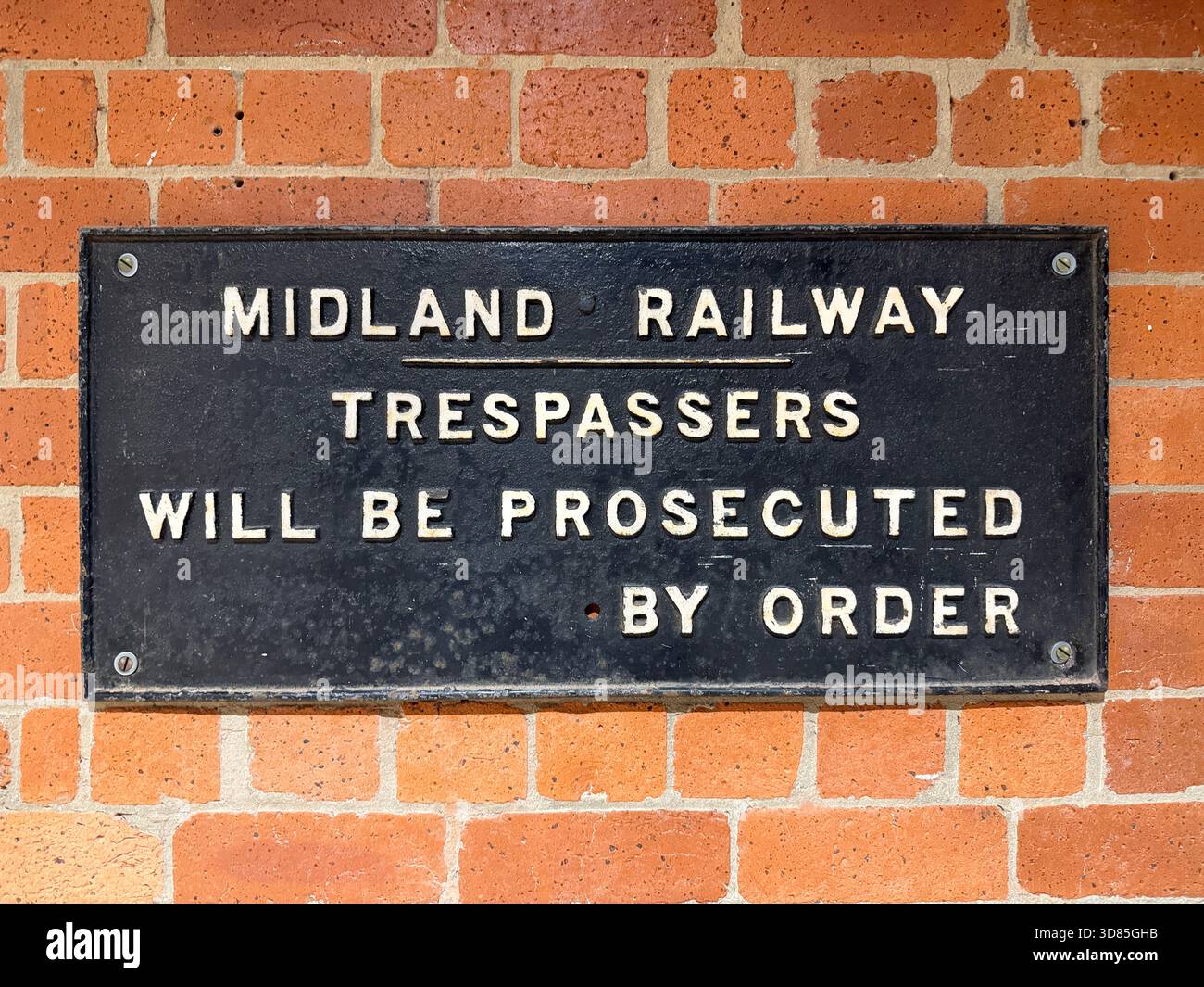 Old victorian brick railway smartphone stock photos and images - Alamy
