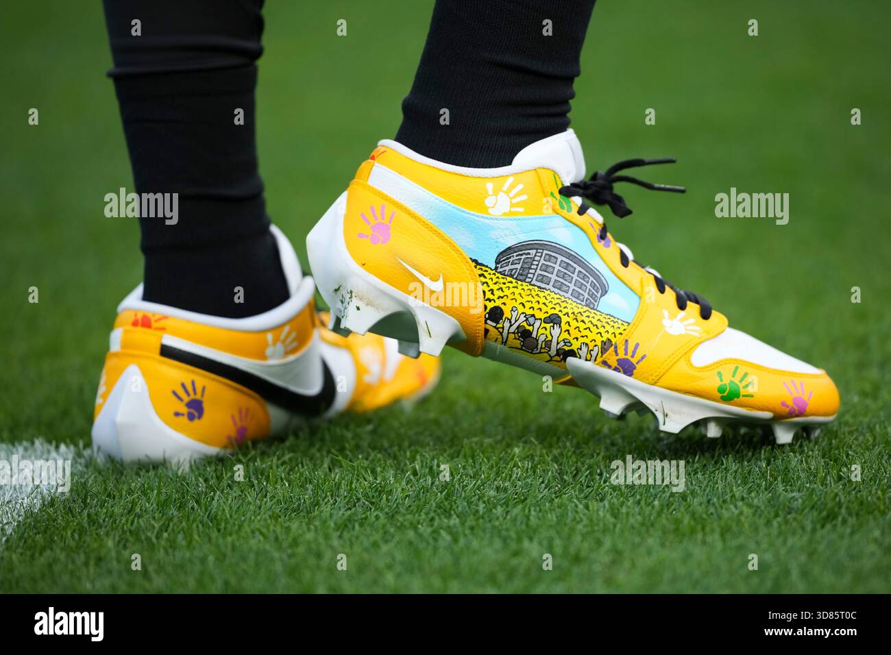Philadelphia Eagles cornerback Cooper DeJean (33) wears special cleats ...