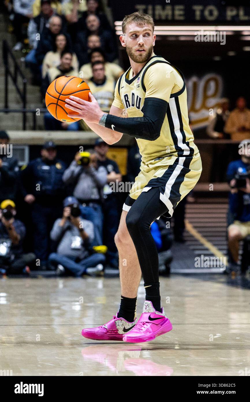 November 28, 2025: Purdue guard Braden Smith (3) directs the offense ...