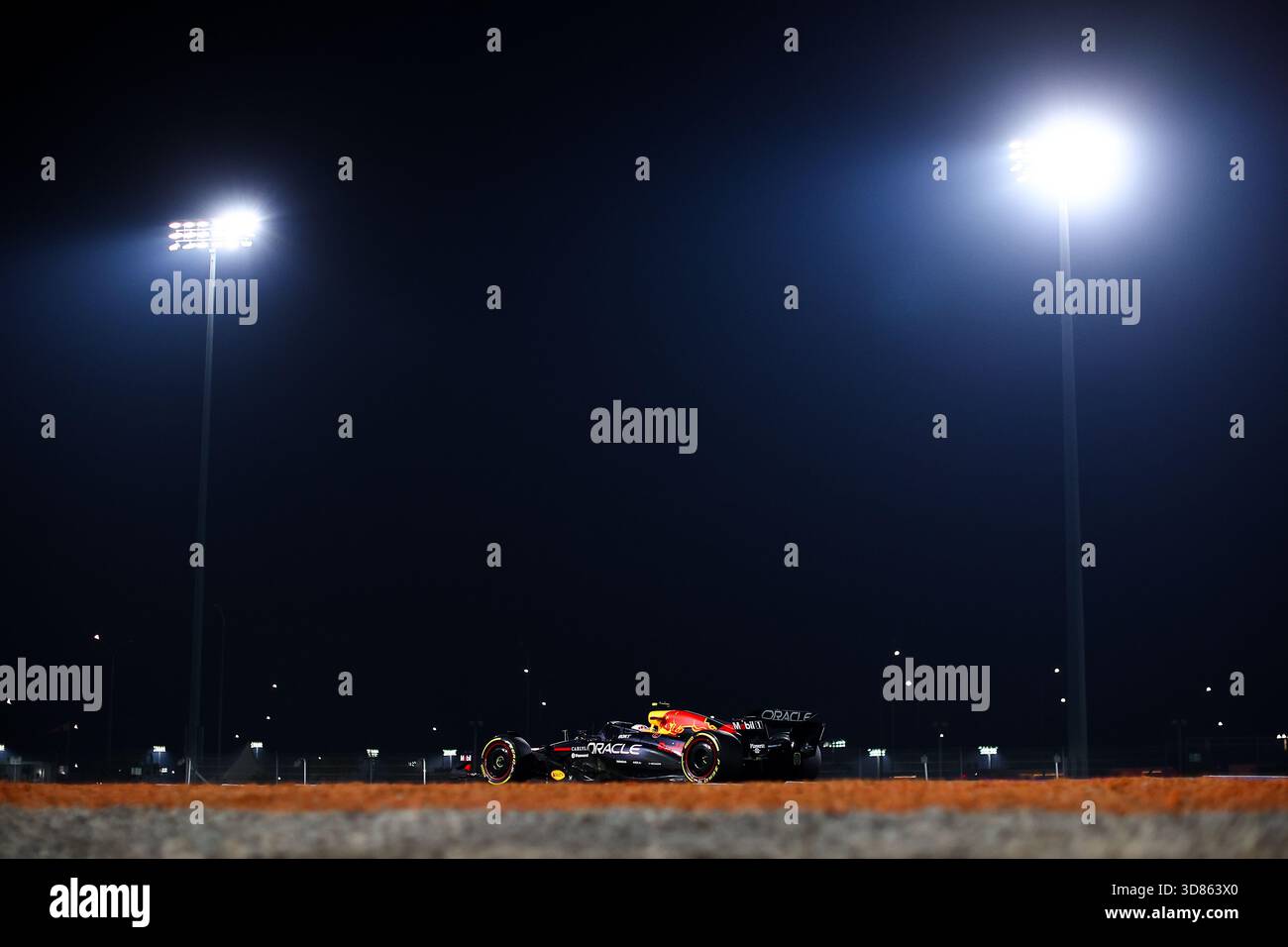 22 TSUNODA Yuki (jap), Red Bull Racing RB21, action during the 2025 Formula 1 Qatar Grand Prix ...