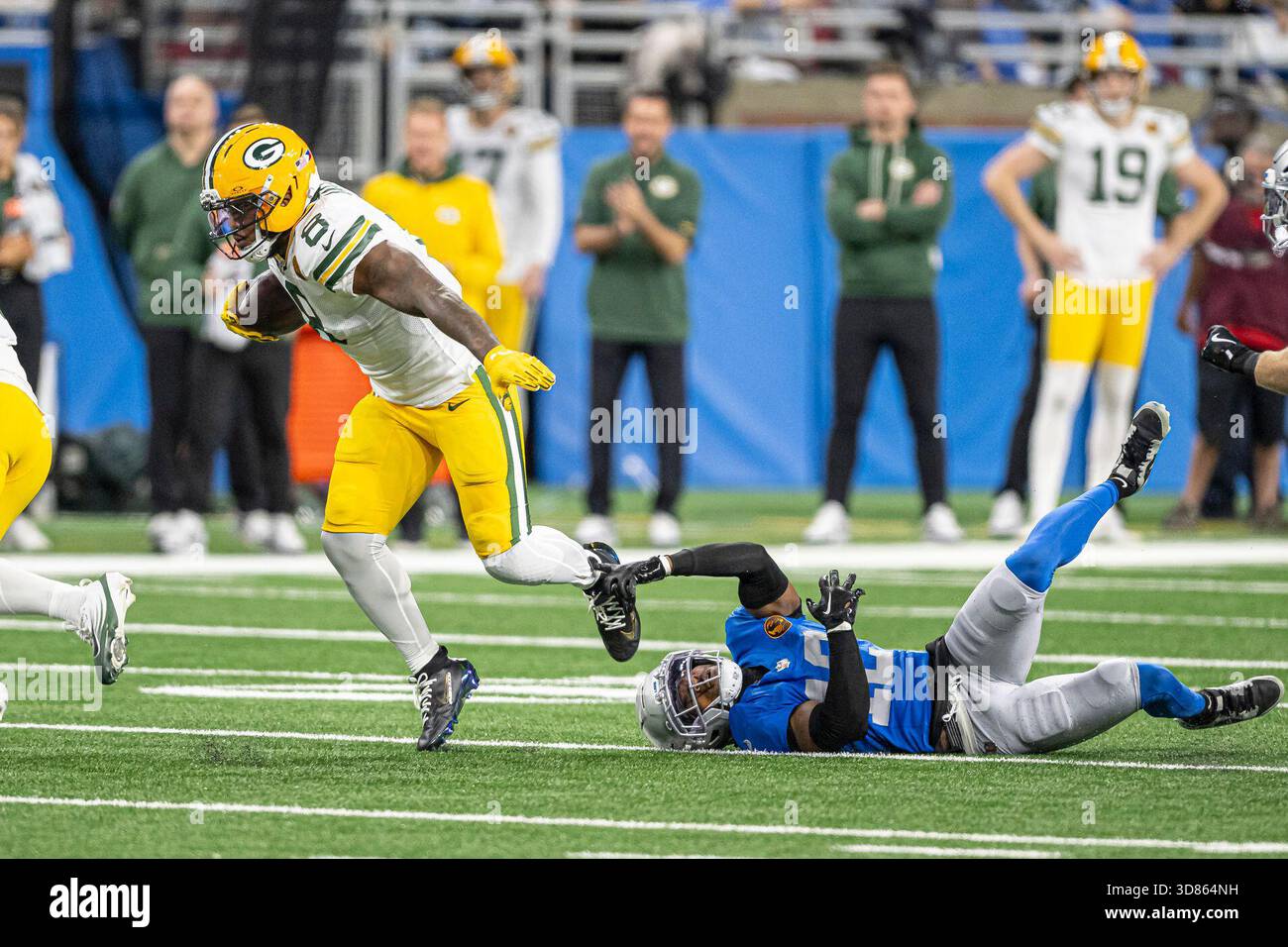 DETROIT, MI - NOVEMBER 27: Green Bay Packers RB Josh Jacobs (8) breaks ...