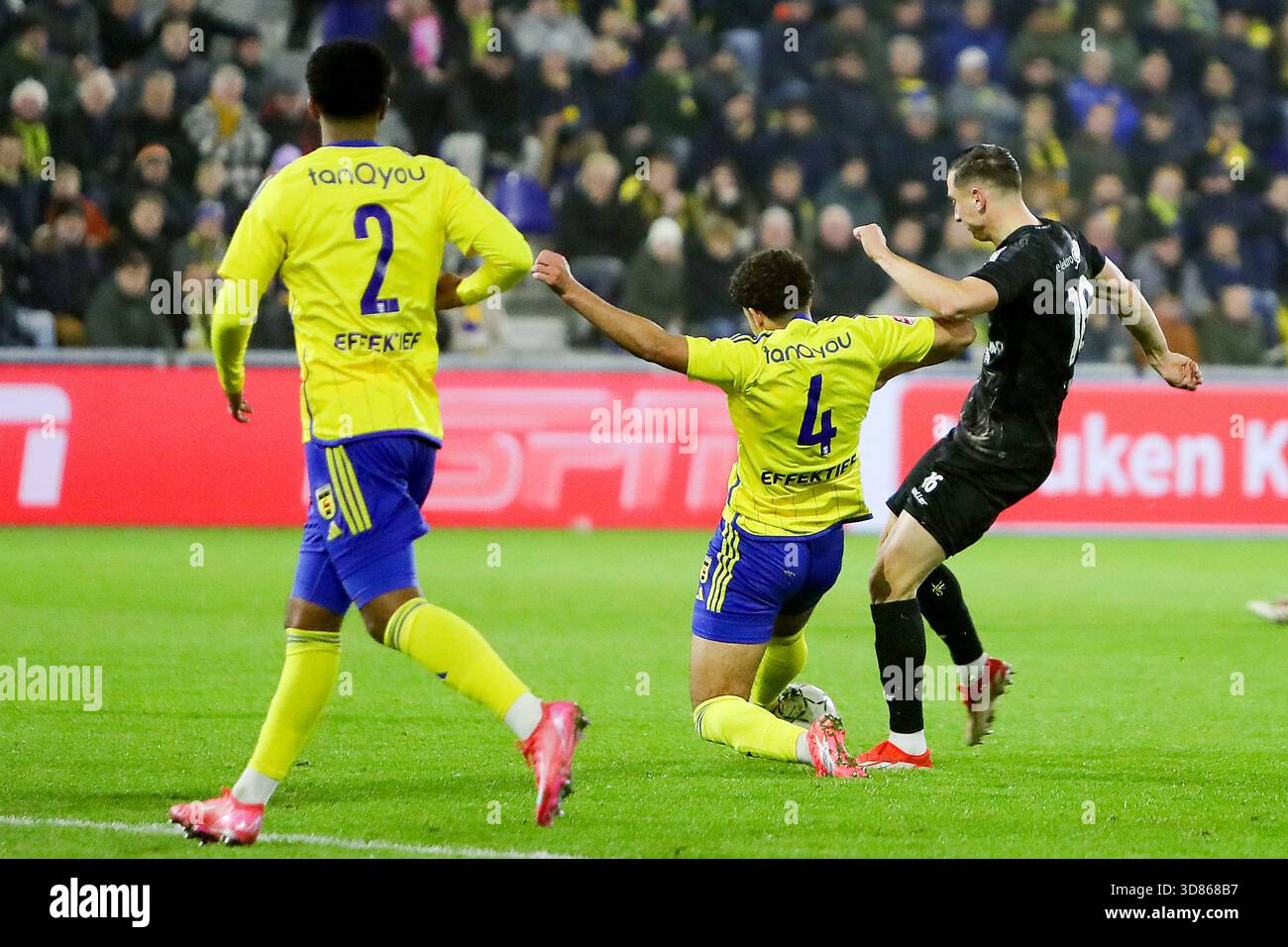 LEEUWARDEN , 28-11-2025 , Kooi Stadium , season 2025 / 2026 , Dutch ...