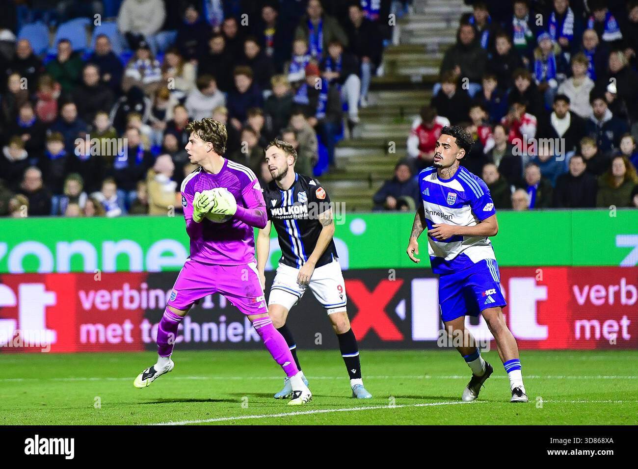 ZWOLLE , 28-11-2025 , MAC3PARK Stadion , football , season 2024 / 2025 ...