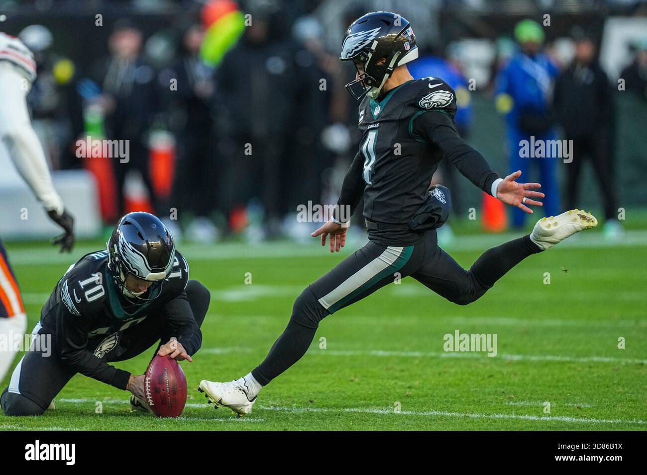 Philadelphia Eagles place kicker Jake Elliott (4) kicks a field goal ...