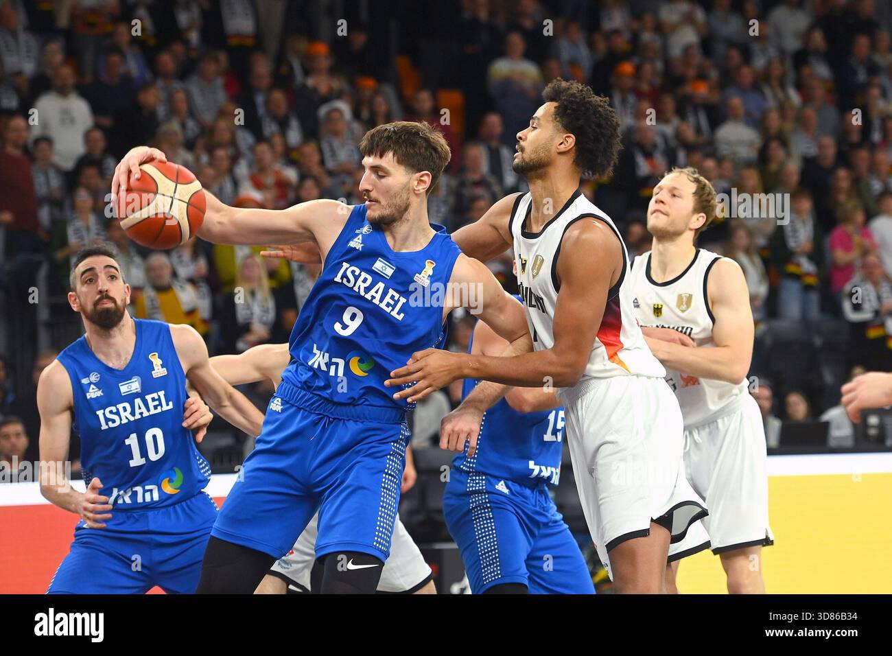 Norris Agbakoko (GER), Action, duel against Roman Sorkin (ISR ...