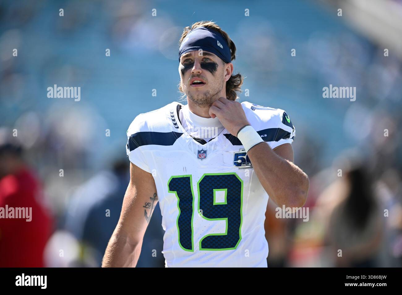 Seattle Seahawks wide receiver Jake Bobo (19) warms up before an NFL ...