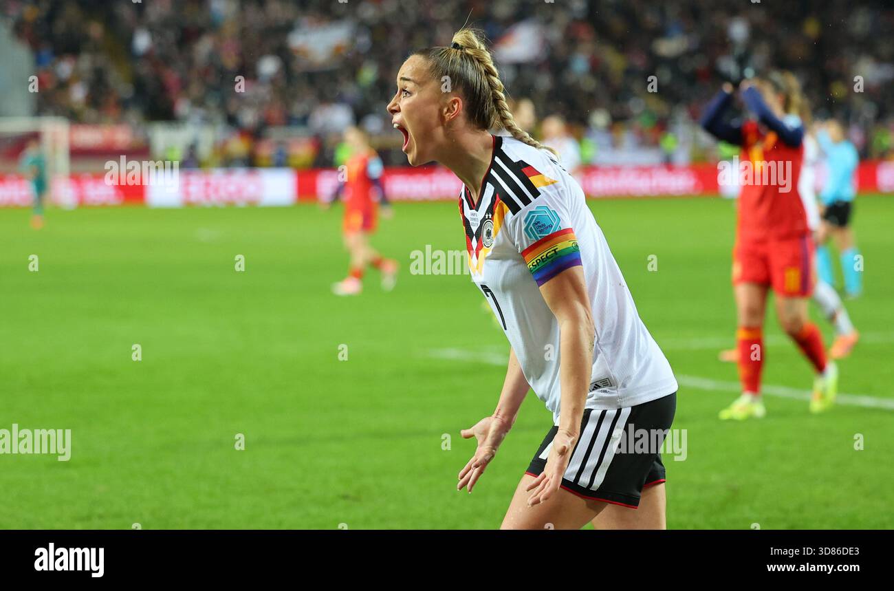 Giulia Gwinn (Germany) Kaiserslautern, November 28, 2025, Football ...