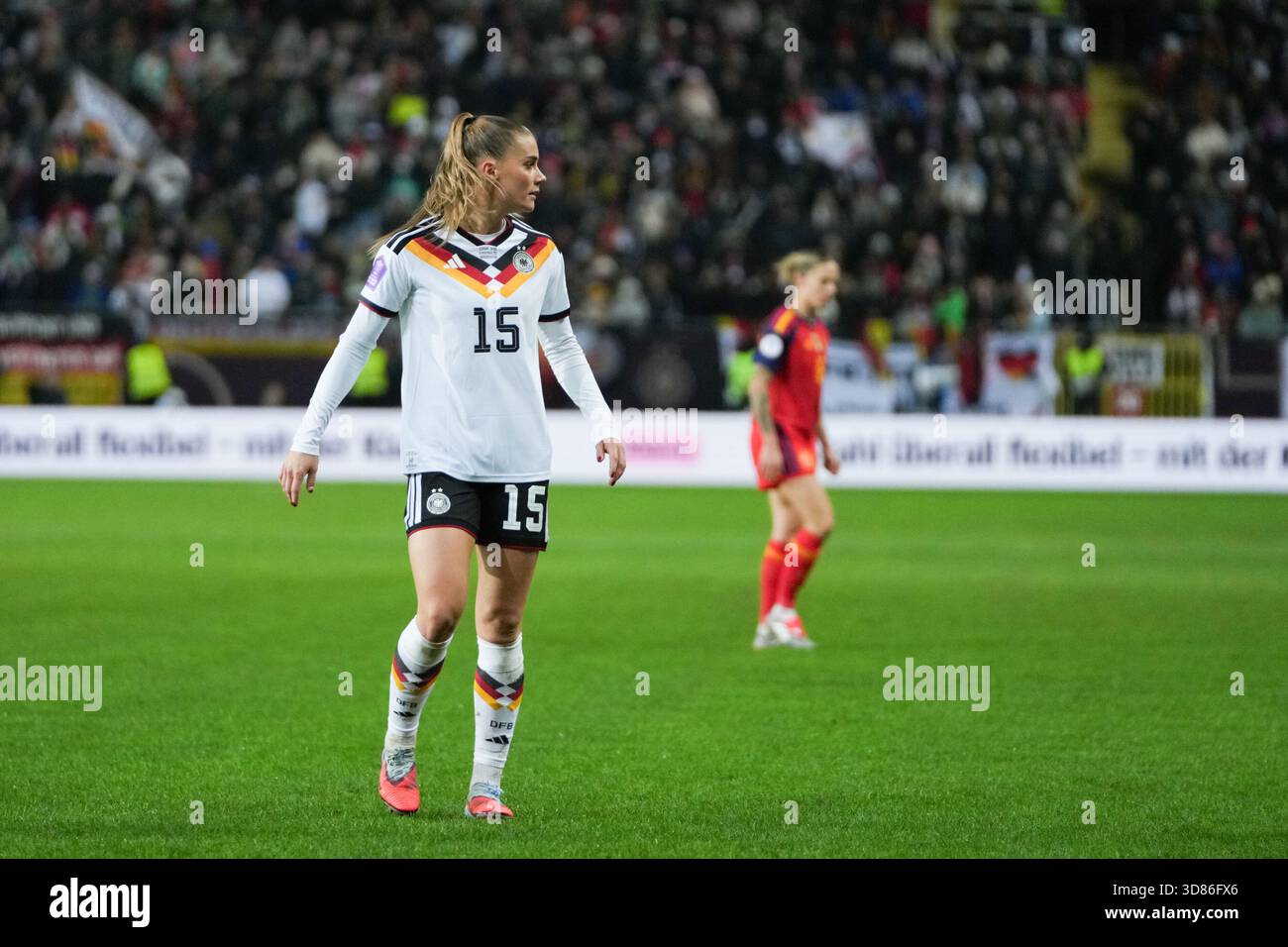 Selina Cerci (Germany, 15) UEFA WOMEN'S NATIONS LEAGUE: Germany vs ...