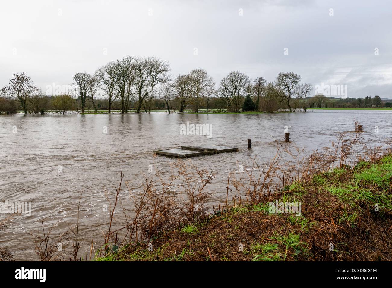 Rain flooding ireland hi-res stock photography and images - Alamy