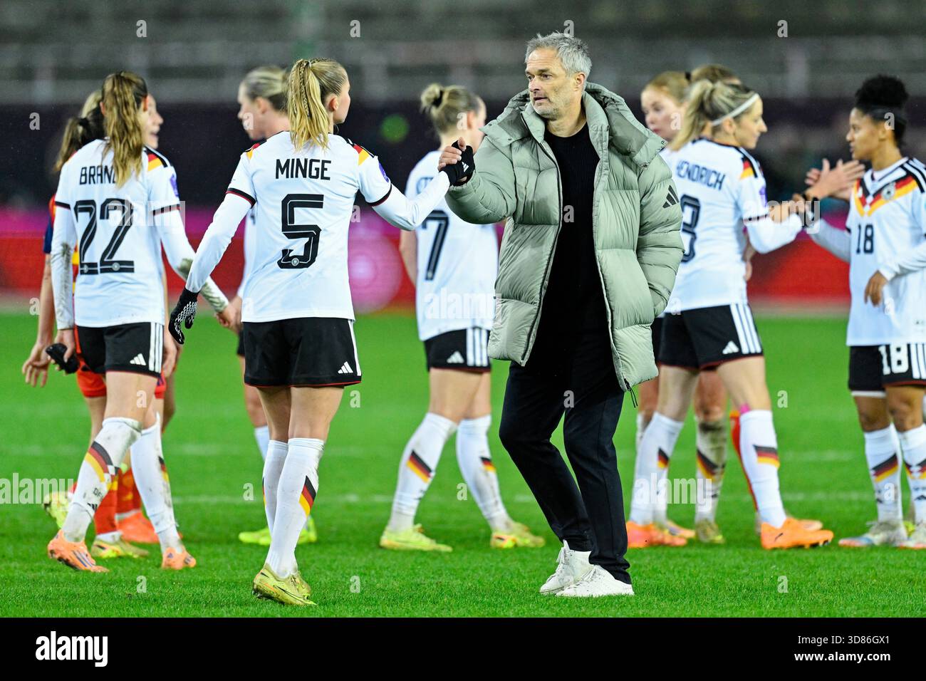 28 November 2025, Rhineland-Palatinate, Kaiserslautern: Soccer, Women ...