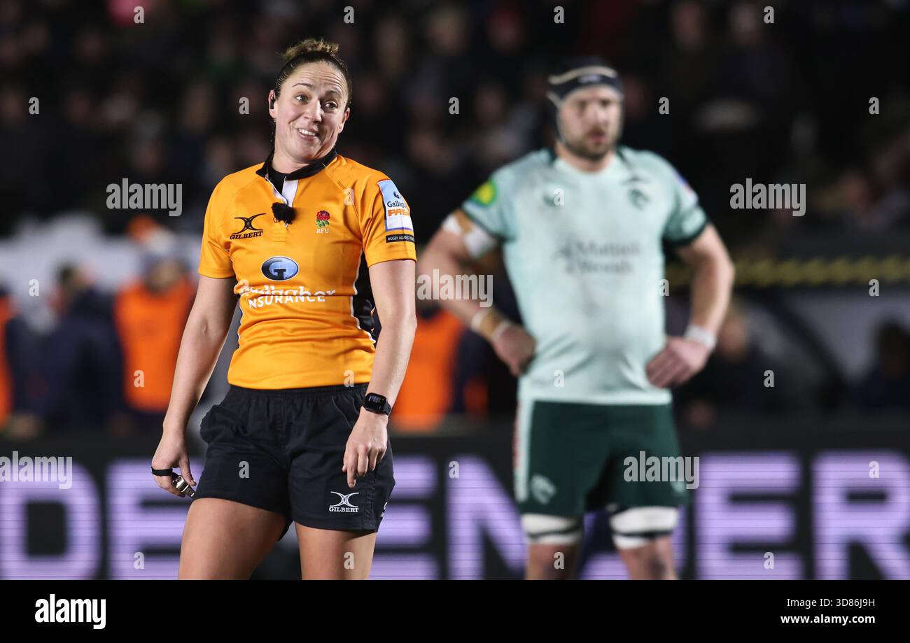 Referee Sara Cox during the Gallagher Prem Rugby match between ...
