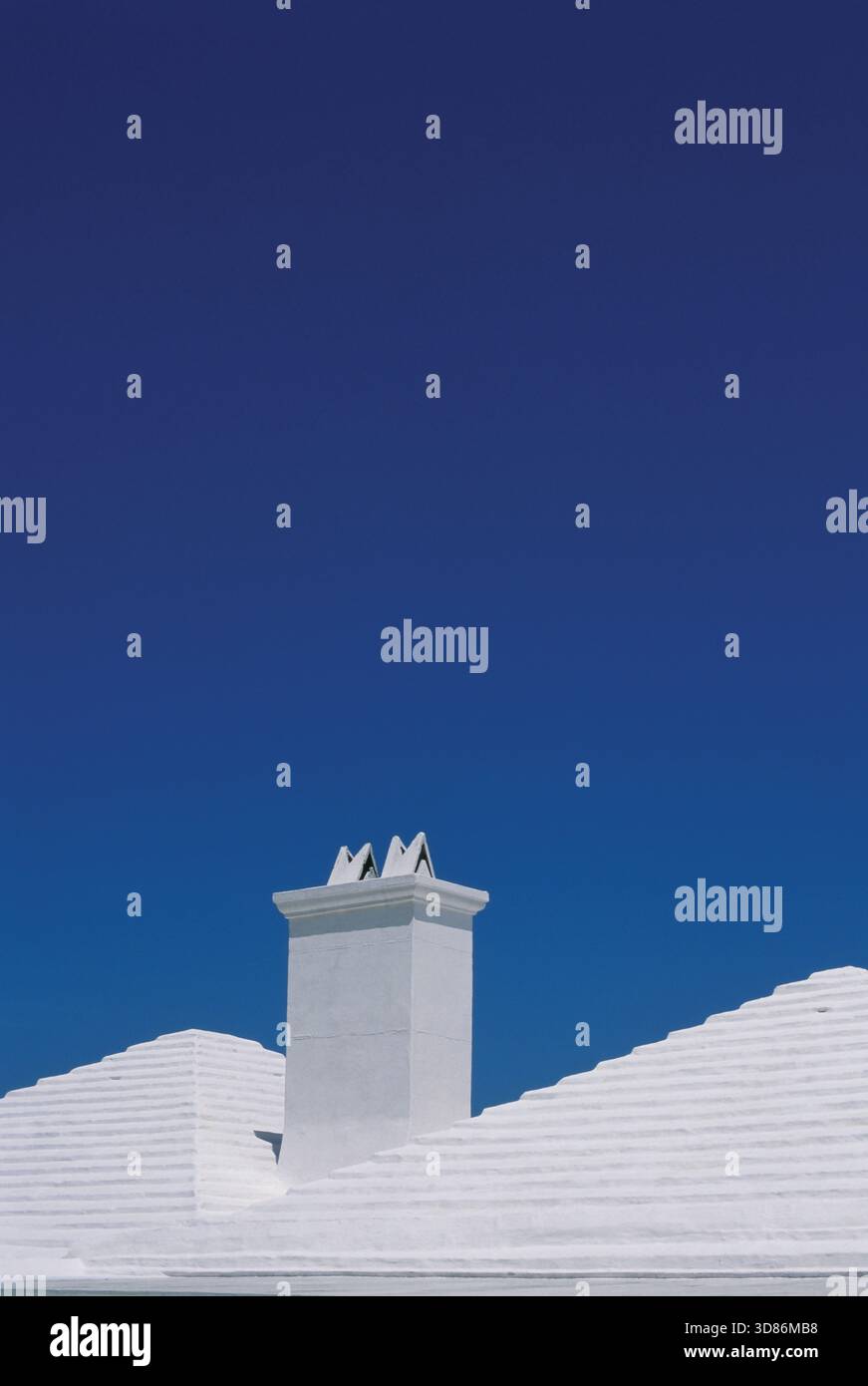 White icing rooftops hi-res stock photography and images - Alamy