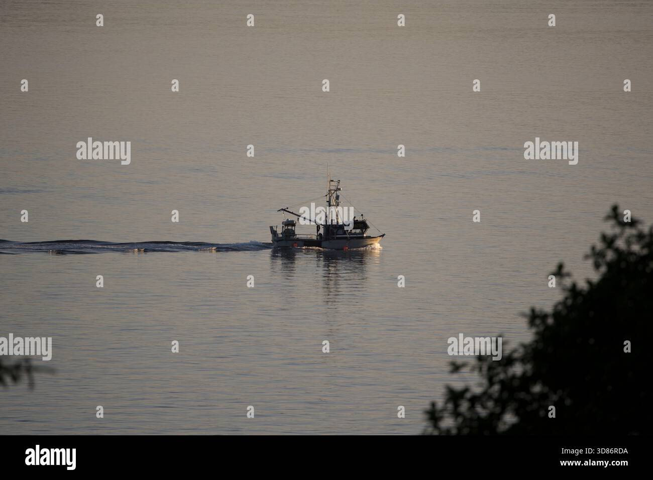 Gilnetter hi-res stock photography and images - Alamy