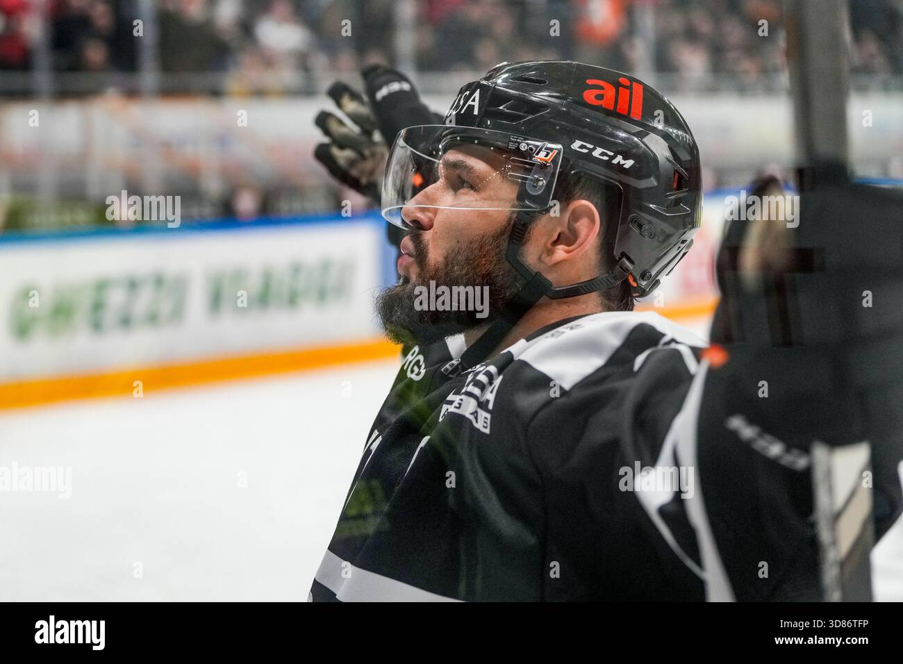PORZA, SWITZERLAND - NOVEMBER 28: Luca Fazzini of Lugano celebrates his ...