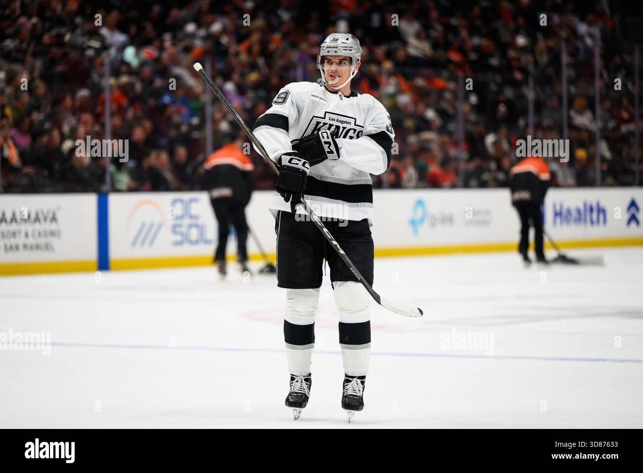 Los Angeles Kings left wing Jeff Malott (39) looks on during the first ...