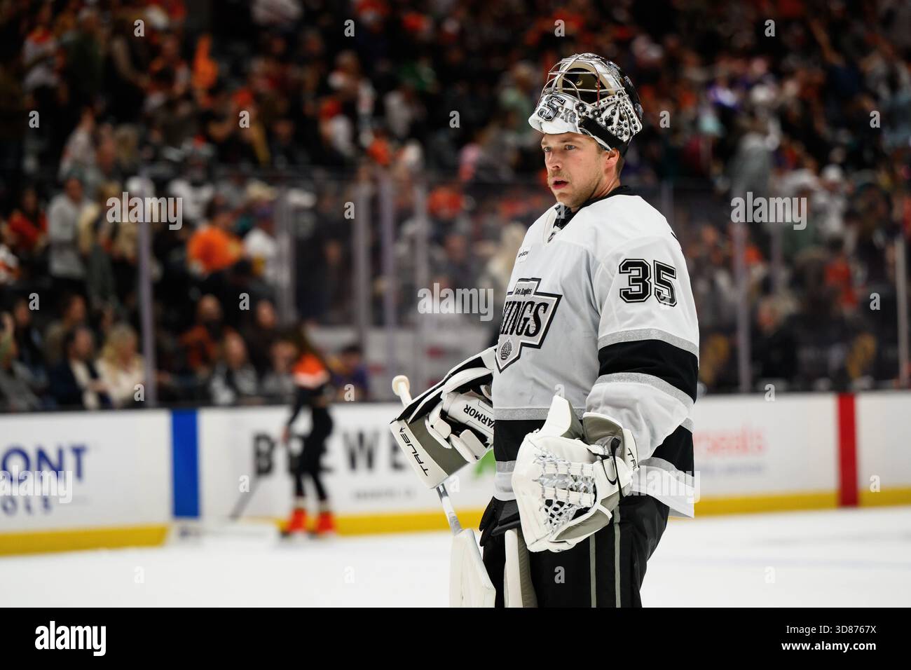 Los Angeles Kings Goaltender Darcy Kuemper 35 Looks On During The