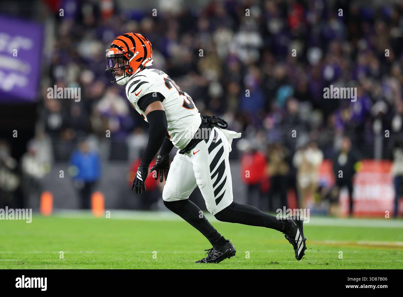 Cincinnati Bengals cornerback Jalen Davis in action during the first ...