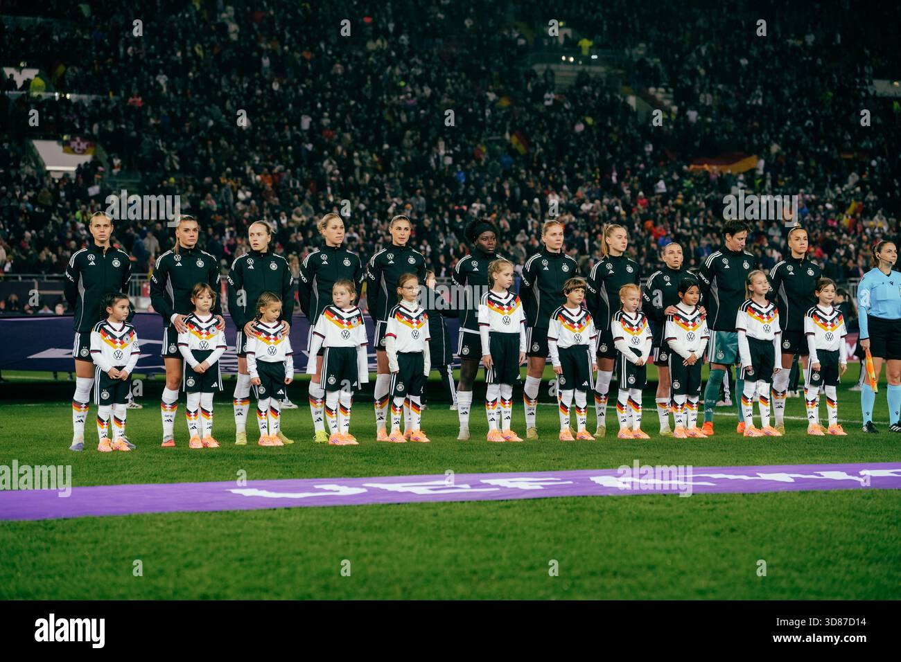 Kaiserslautern, Germany, November 28th 2025 Team Germany line up before ...