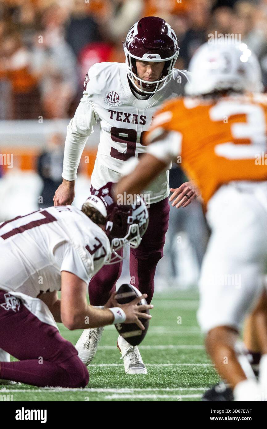 Texas A&M kicker Jared Zirkel, center, looks to make a field goal ...