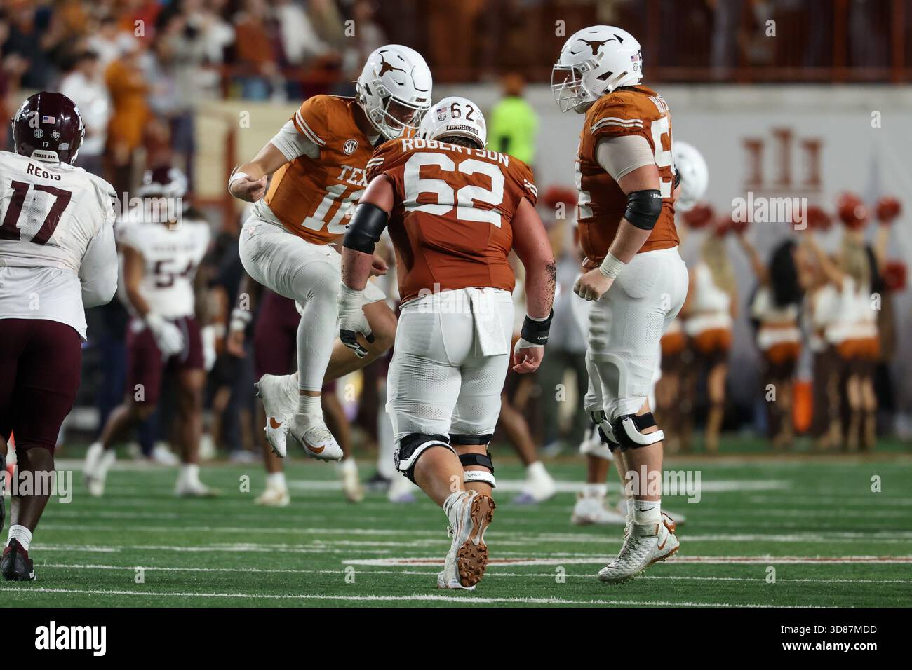 AUSTIN, TX - NOVEMBER 28: Quarterback Arch Manning #16 of the Texas ...