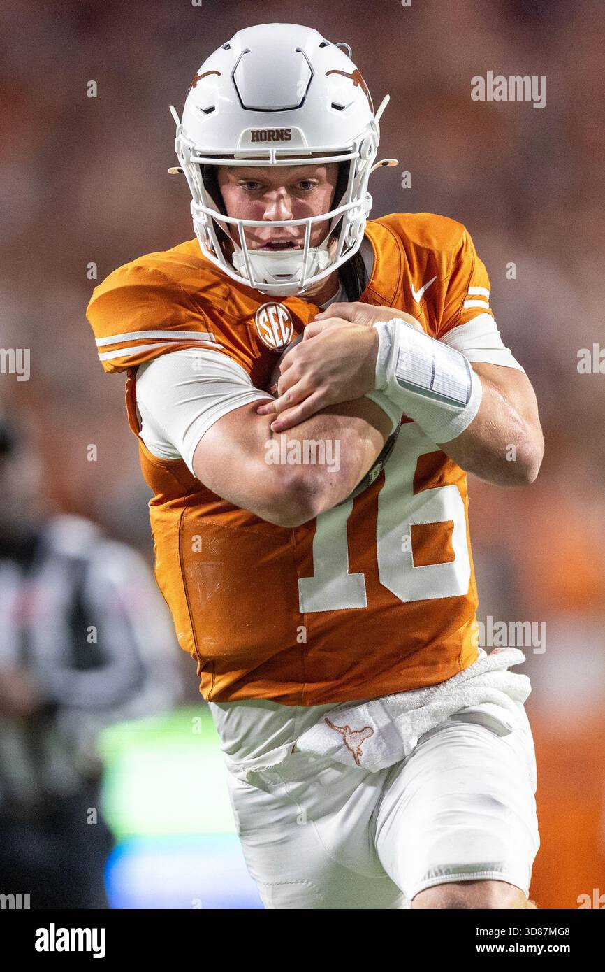 Texas quarterback Arch Manning (16) scored a touchdown against Texas A ...