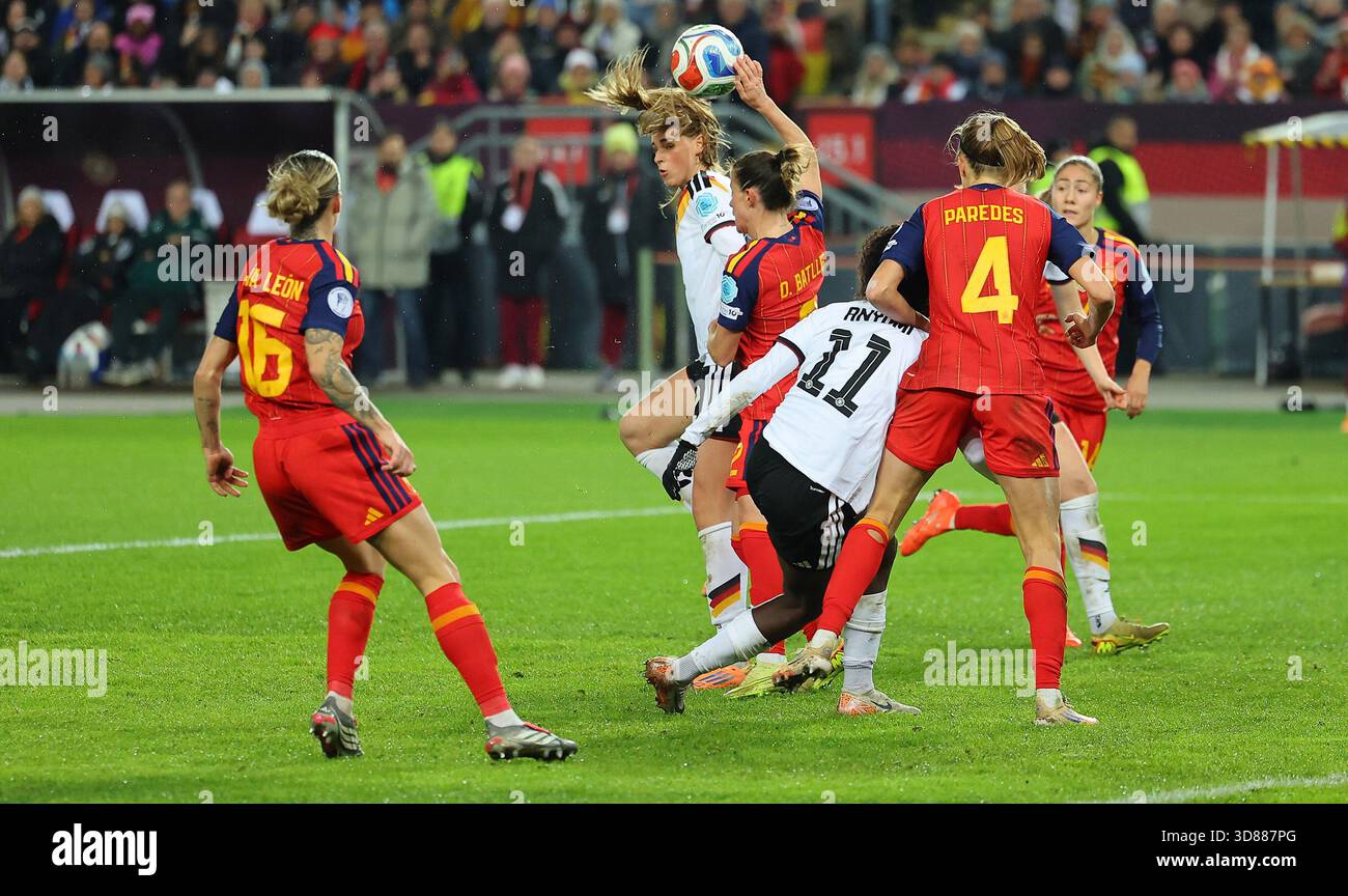 from left: Maria Pilar "Mapi" Leon Cebrian, Jule Brand (Germany), Ona ...