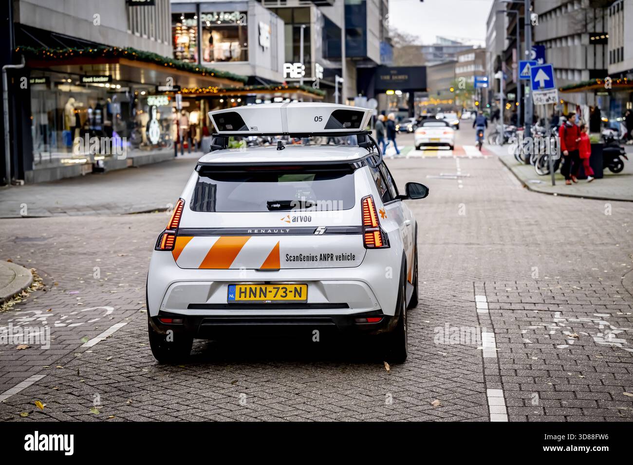 ROTTERDAM - Law enforcement officers are driving around Rotterdam in ...