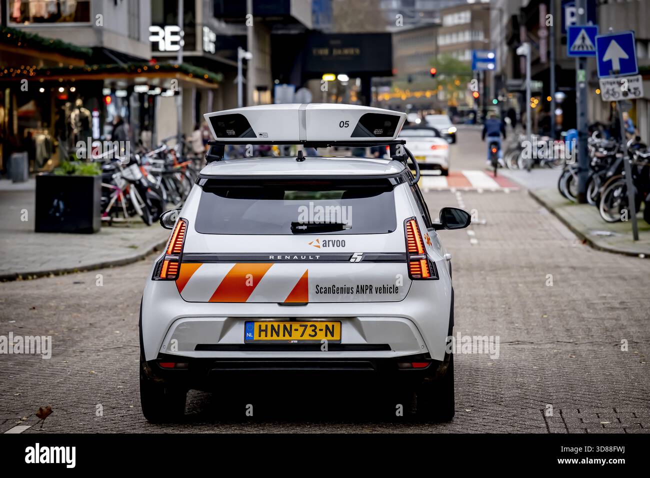 ROTTERDAM - Law enforcement officers are driving around Rotterdam in ...