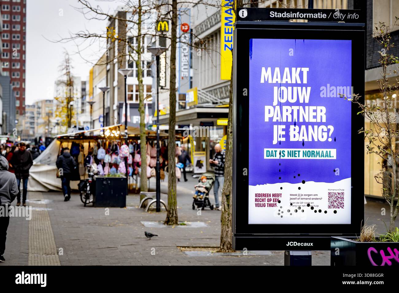 ROTTERDAM - Safe at Home campaign .ANP /HOLLANDSE HOOGTE /ROBIN UTRECHT ...