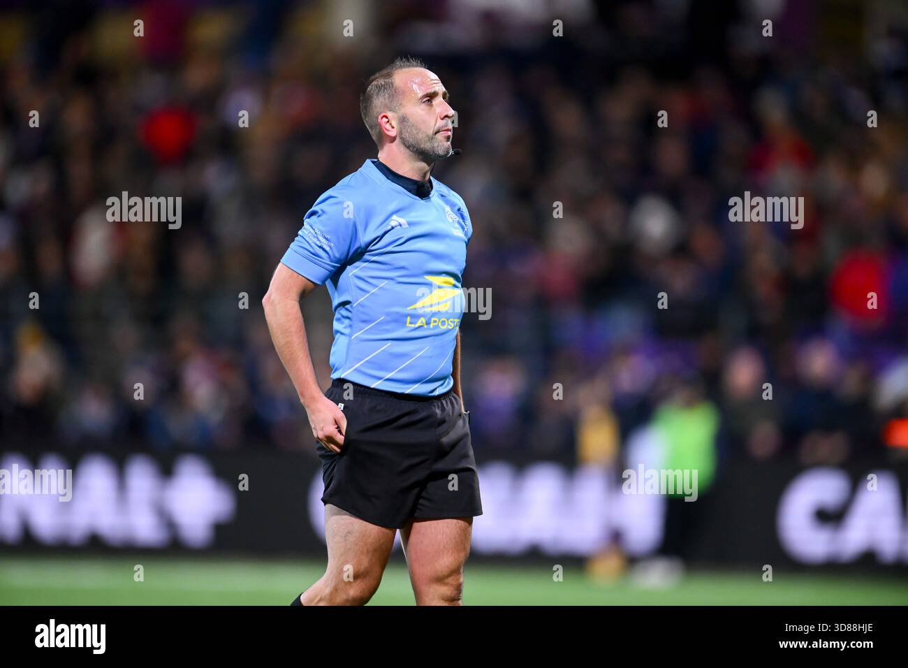 Ludovic Carrillo in ref during the Pro D2 match between Soyaux and ...