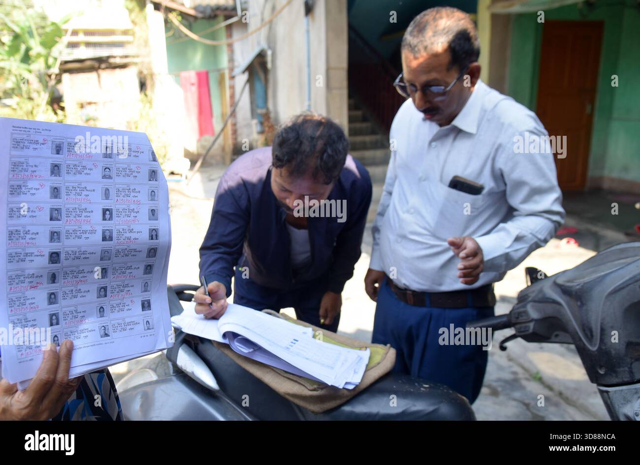 Guwahati, Guwahati, India. 28th Nov, 2025. A Booth Level Officers ...