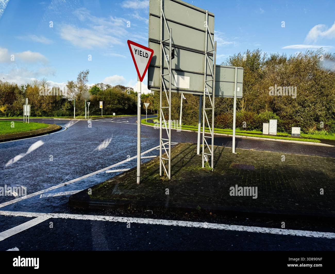 Longford roundabout hi-res stock photography and images - Alamy