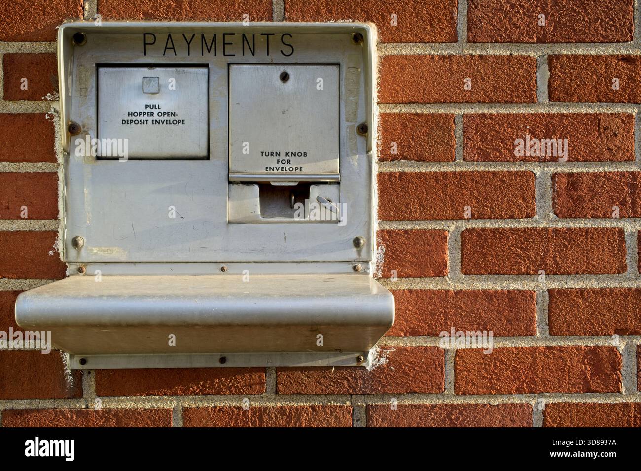 Payment drop box hi-res stock photography and images - Alamy