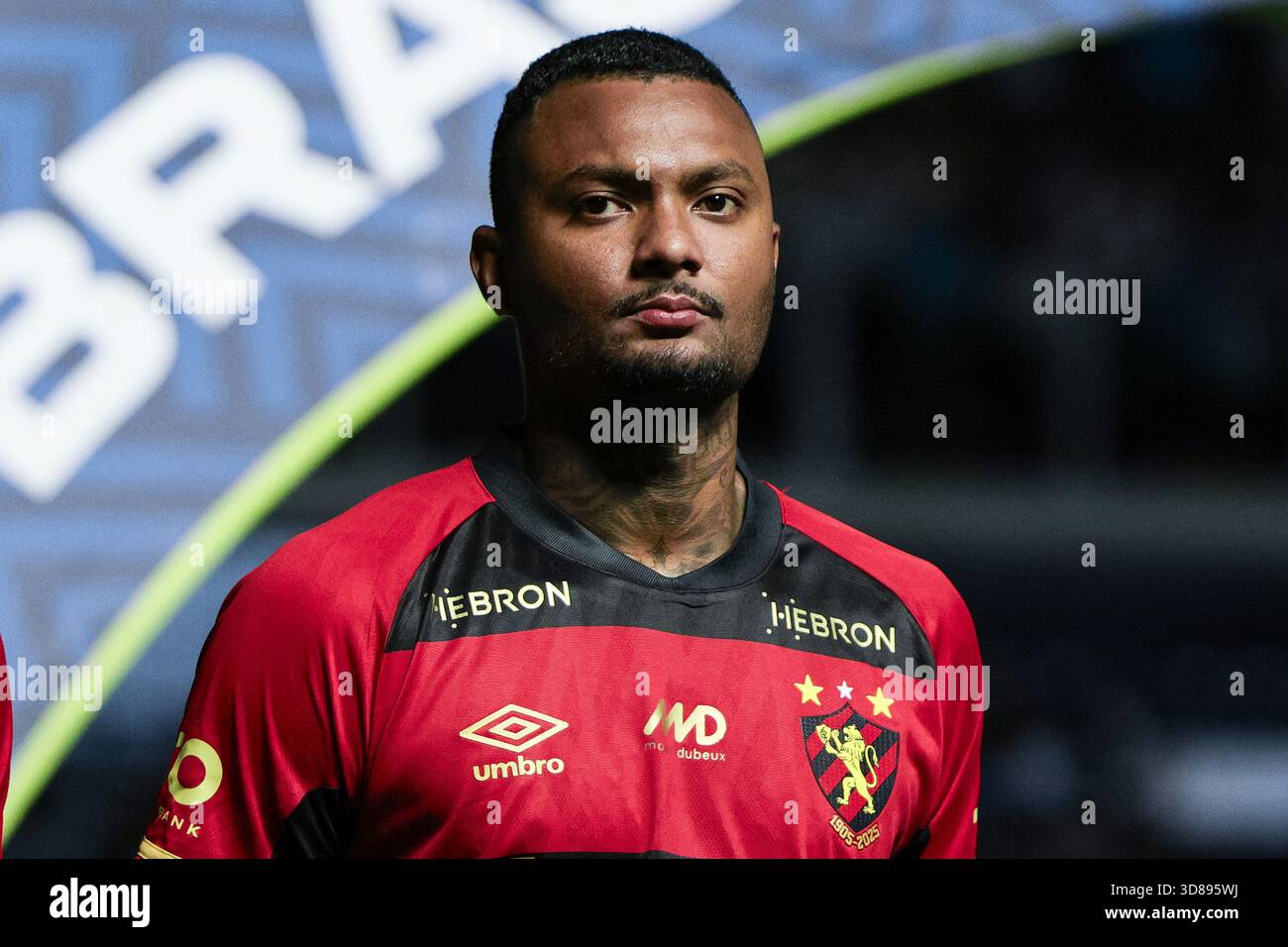 SANTOS, BRAZIL - NOVEMBER 28: Matheus Alexandre of Sport Recife during ...