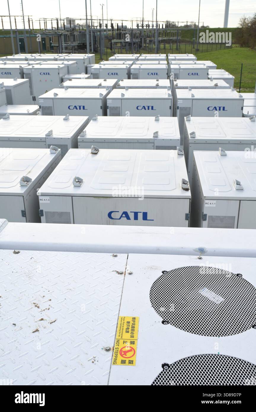 GERMANY, large battery storage station to store regenerative electric ...