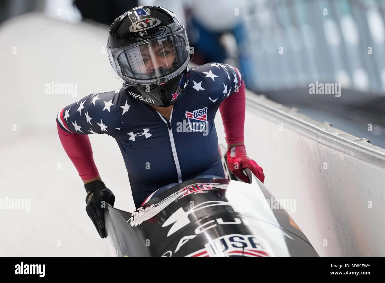 Winner Kaysha Love of the United States celebrates after the women's ...