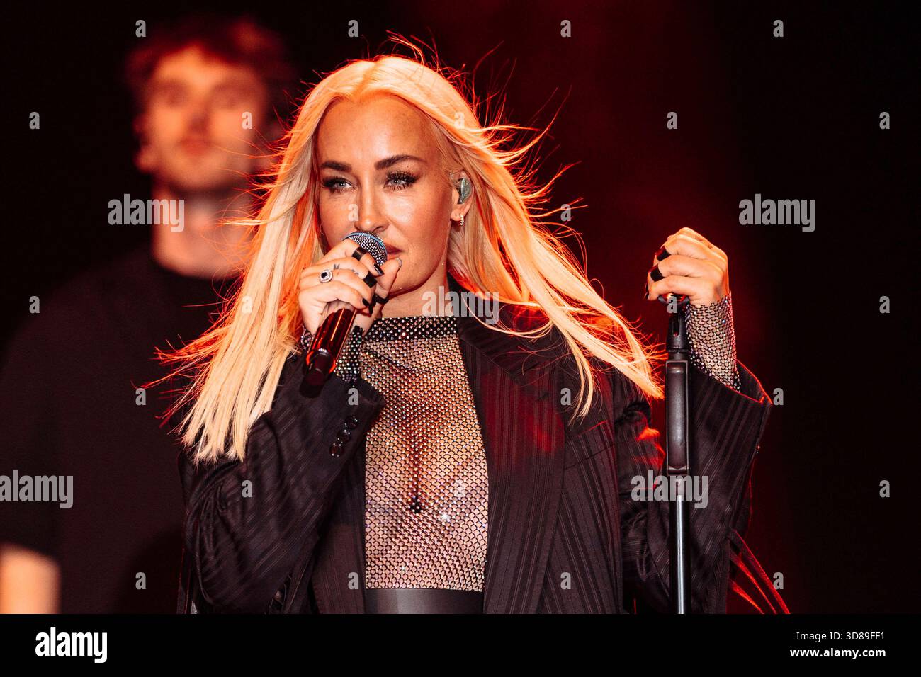 Sarah Connor live bei Antenne Thüringen - Das Konzert 2025 in der ...