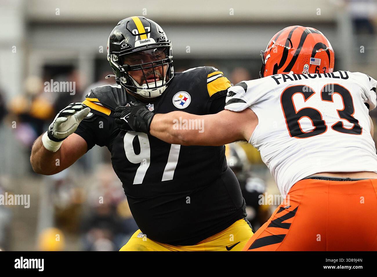 Pittsburgh Steelers' Cameron Heyward rushes against the Cincinnati ...