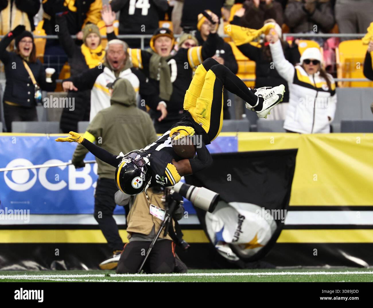 Pittsburgh Steelers cornerback James Pierre flips into the end zone for ...