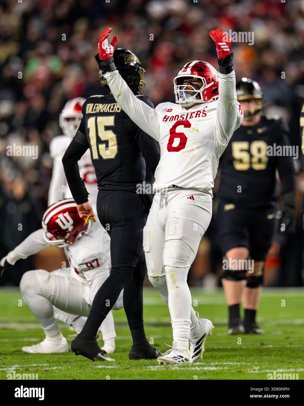 Indiana defensive lineman Mikail Kamara (6) reacts during an NCAA ...