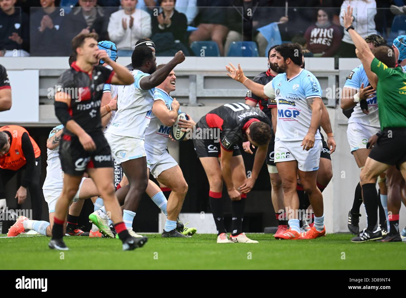 Facundo Bosch of Aviron Bayonnais during the Top 14 match between ...