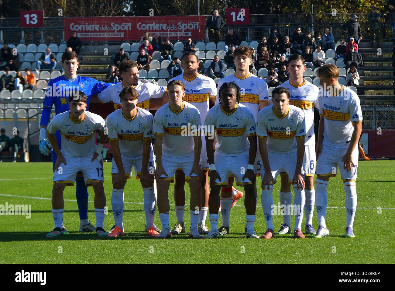 US Lecce team lines up before the match of Primavera 1 Italian Football ...