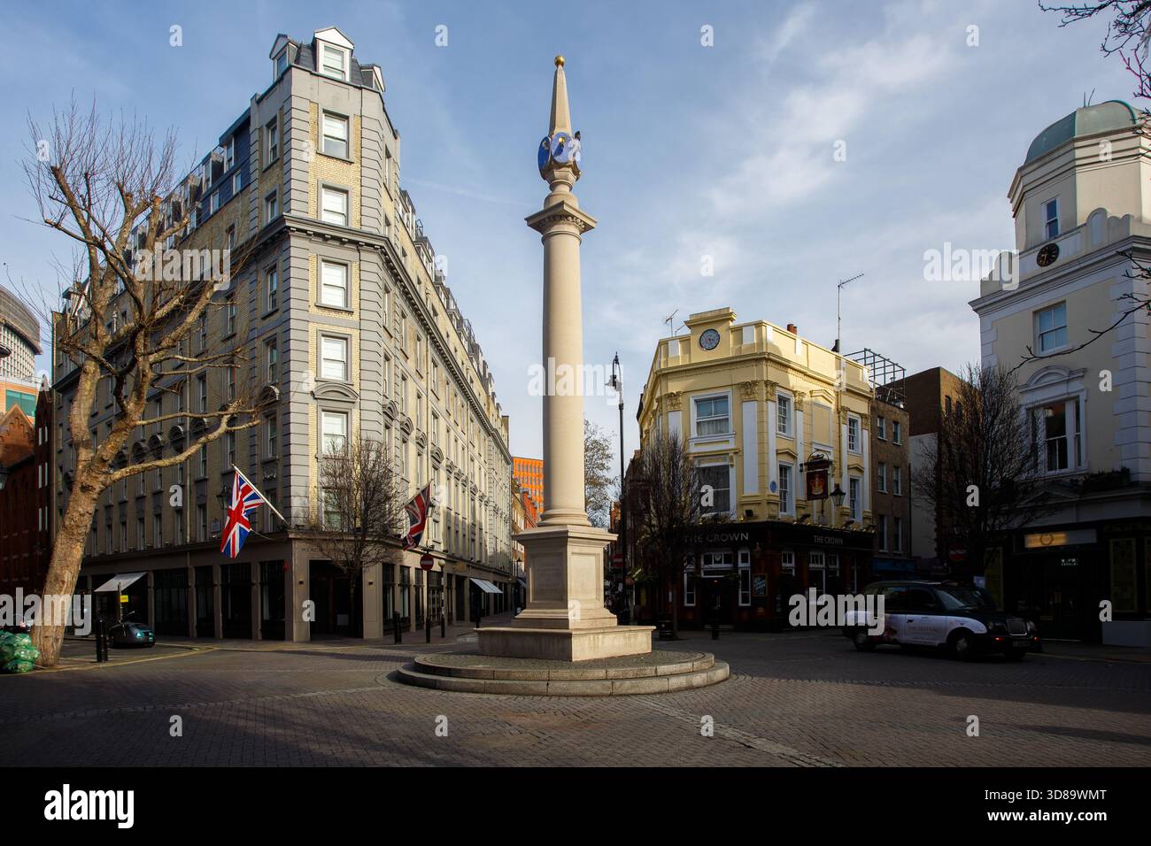 The Seven Dials Sundial Pillar and the Historic buildings of the ...