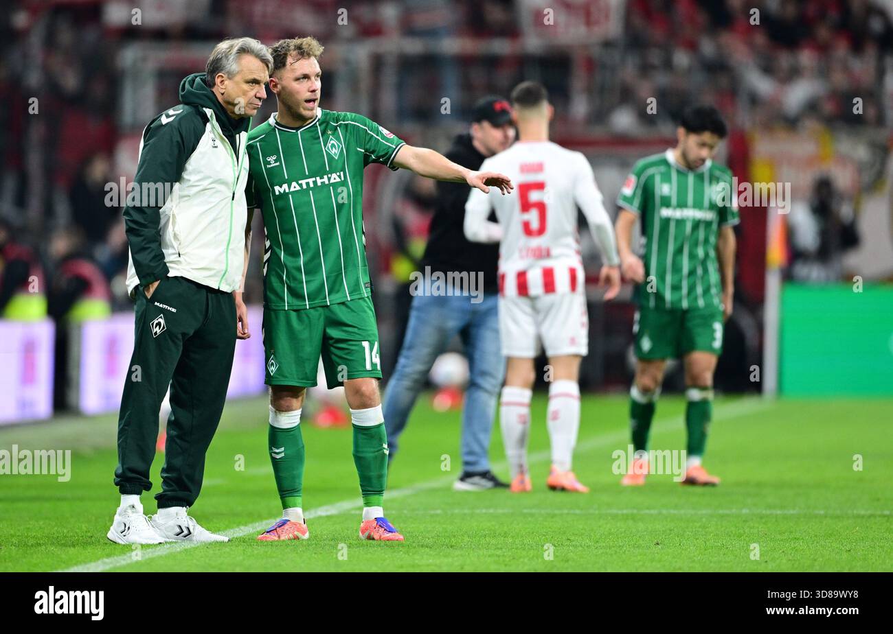 From left: Coach Horst Steffen (Bremen), Senne Lynen Bremen, November ...