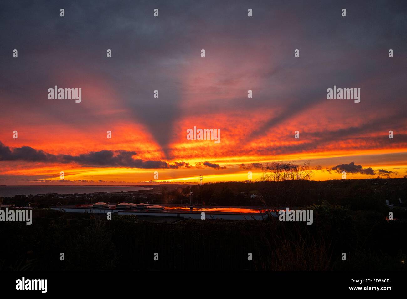 Hythe, November 29th 2025: Sunset over Hythe Bay Stock Photo - Alamy