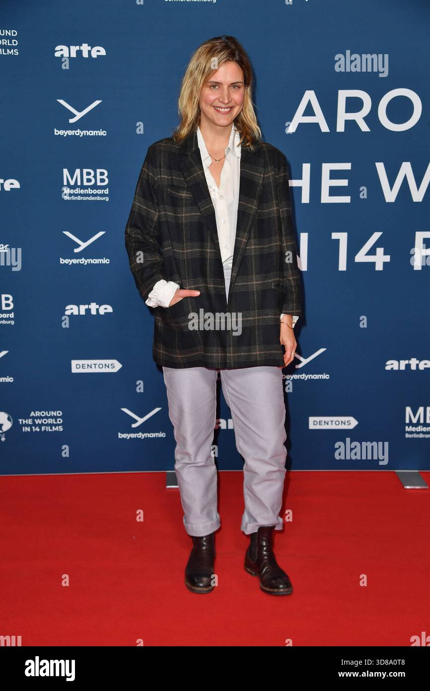 Morgane Ferru bei der Eröffnung des 20. Weltkinofestival in der ...