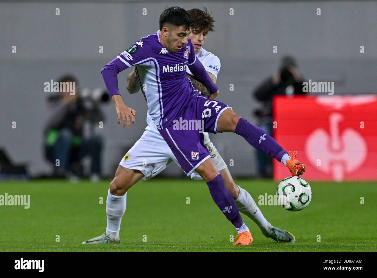 ACF Fiorentina's defender Fabiano Parisi against AEK Athens FC's ...